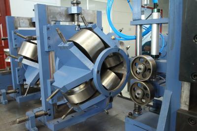 China Customizable Size Steel Pipe Making Machine Shear And Welding Machine for sale