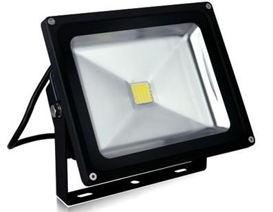 Cina Proiettore principale all'aperto luminoso RGB 880lm di alto potere 10W per illuminazione di via in vendita
