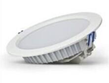Cina 7W ha messo l'illuminazione di soffitto di Dimmable della portata di lunga vita del LED Downlight 500LM in vendita