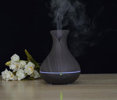 Cina diffusore di 150ml Mini Wood Grain Ultrasonic Aroma in vendita