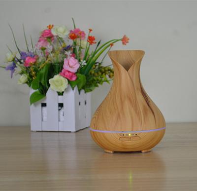 Cina diffusore di 150ml Mini Wood Grain Ultrasonic Aroma in vendita