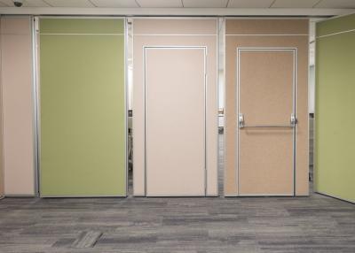 China Insulation Acoustic Movable Divider Walls , Movable Office Walls Easy Installation for sale
