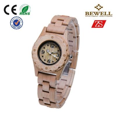 Cina Orologio di legno impermeabile per le signore, i sandali rossi e l'orologio del legno dell'acero in vendita