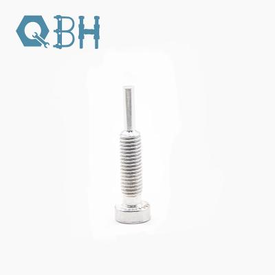 Cina Qbh 304 Plum Bolt With Cylindrical Head solare Plum Blossom in vendita