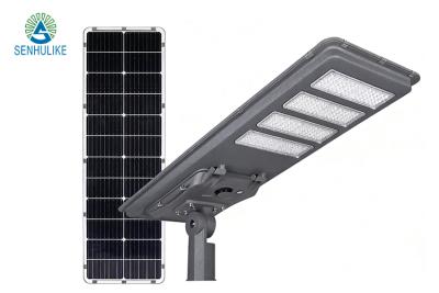 Cina Luce solare stradale a LED per esterni All-in-One impermeabile IP65 10w 15w 20w 30w 40w 50w in vendita