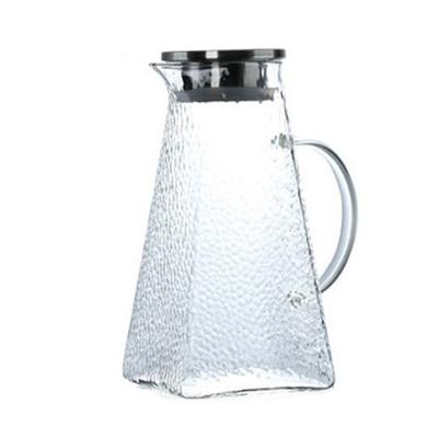 China Heat Resistant Glass Water Pitcher 1500ml / 1800ml Capacity Refrigerator Safe for sale