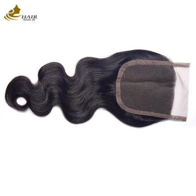Cina 130 Densità Capelli Umani Chiusura a merletti Corpo nero naturale 4x4 in vendita