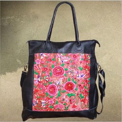 China OEM factory Real Leather Embroidery Shoulder Bag brand designer large capacity shoulder bag our only design for sale