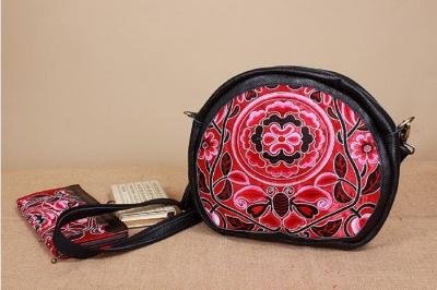 China Hot Selling 100% Leather Woman Bag Ladies Fashion Cross Body Bag Messenger Bag for sale