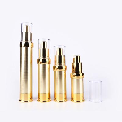 Cina Bottiglia cosmetica della pompa della crema di fronte di vuoto di plastica con il chiaro cappuccio 10ml - 30ml in vendita