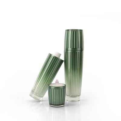 Cina Protezione dell'ambiente a doppia parete di plastica senz'aria verde della bottiglia 15ml 30ml 50ml della lozione in vendita