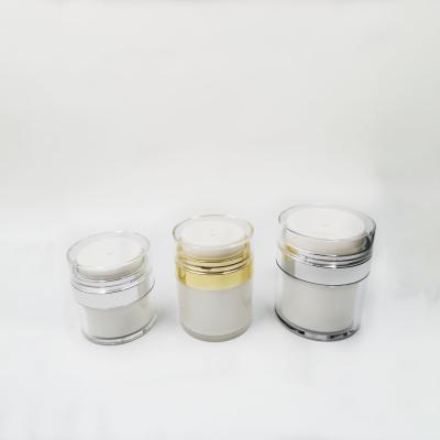 Cina Barattoli cosmetici vuoti senz'aria bianchi della crema di fronte pp 15g 30g in vendita
