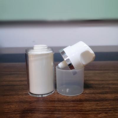 Cina Bottiglie cosmetiche senz'aria della pompa 30ml della lozione di cura di pelle in vendita