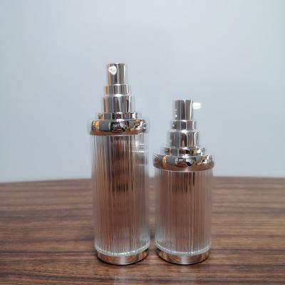 中国 贅沢15ml 30ml 50ml PPの空気のないローションのびん 販売のため