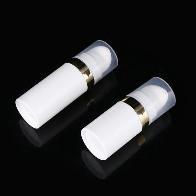 Cina 5ML 10ML 15ML bottiglia di plastica in PP bianca senza aria in vendita