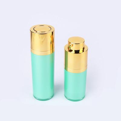 Cina 15ML 30ML 50ML verde di plastica PP torcere fino pompa oro OEM rotonde bottiglie senza aria cosmetici in vendita
