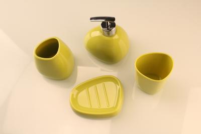 China SGS 0.25ml/T Refillable Empty 200ml  Plastic Lotion Bottles With Pump for sale