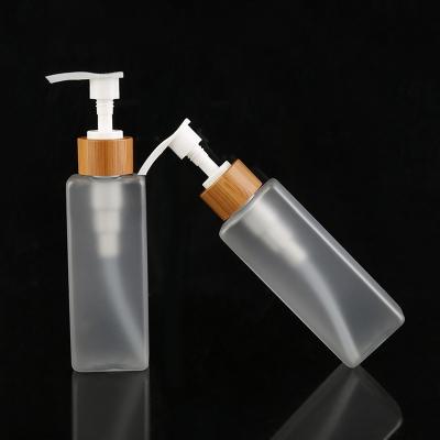 Cina La forma quadrata ha glassato le bottiglie di plastica dell'ANIMALE DOMESTICO per il prodotto disinfettante in vendita