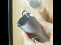 Ασημένιο μπουκάλι 15ml 30ml 50ml 100ml αντλιών λοσιόν δορών Shinny μακριά