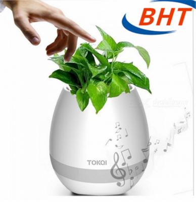 China High - Tech Led Flower Pots 1200mAh , Plastic Flower Pots Soil Embedded Sensors for sale