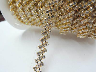 China Strass Roll Diamond Close Cup Chain Rhinestone 3 Lines for sale