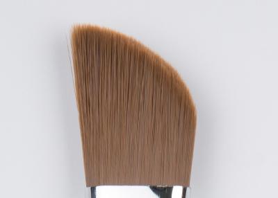 China Cepillo anguloso suave libre del maquillaje de la crueldad que contornea con la manija de madera negra mate en venta