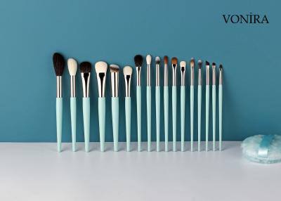 China Vonira Squirrel Goat Sable Synthetic Hair Makeup Brushes With Birch Wood Handle for sale