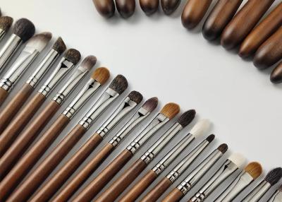 Cina Piccola linea spazzola dell'occhio di Shader dell'occhio del dettaglio della macchia con i capelli naturali di Konlinsky del nero in vendita