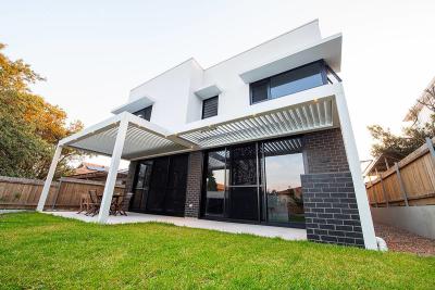 Cina OEM tetto in vetro camera solare alta trasmissione di luce resistenza al vento per villa in vendita