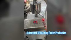Vacuum feeding machine transports food additives.