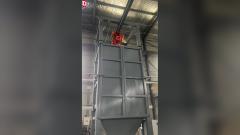 Closed large ton bag dust-free feeding station
