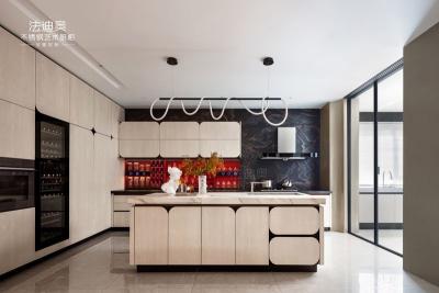 China Fadior Moderne Keukenkast Beige Roestvrij Staal Met Spaans Gesinterd Steen Te koop