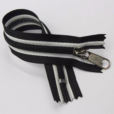 Cina Cerniera lampo di nylon fantasia con alta durata e design decorativo in vendita