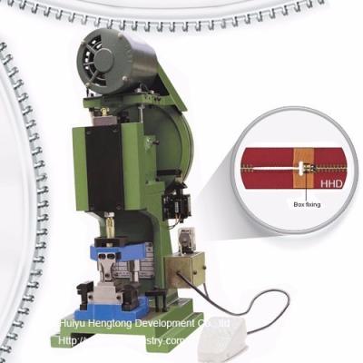 Κίνα Ημι αυτόματη μηχανή πίεσης κουτιών με φερμουάρ από νάιλον προς πώληση