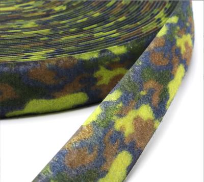 Cina Camuffamento esterno con nastro ad anello resistente ai raggi UV tolleranza alle alte temperature in vendita