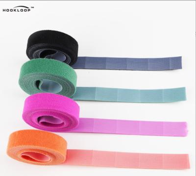 China Dubbelzijdige klittenband met haak en lus van nylon, hoge sterkte en herbruikbaar Te koop
