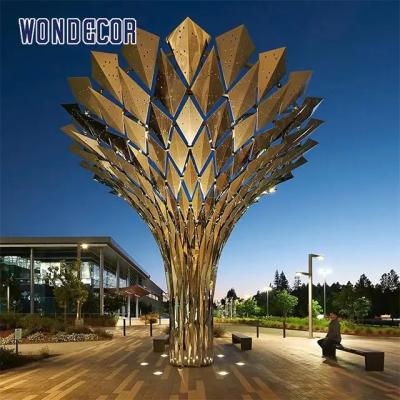 Cina Acciaio inossidabile all'aperto dello specchio del metallo delle statue geometriche del giardino in vendita