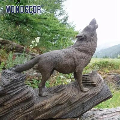 Cina Il tempo all'aperto della decorazione del giardino della foresta selvaggia resiste alla scultura del lupo della colata del metallo in vendita