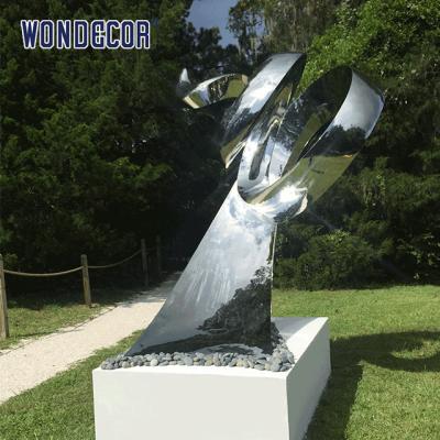 Cina Customizable Spatial Forged Metal Sculpture Abstract Spiral Twisted Geometric in vendita