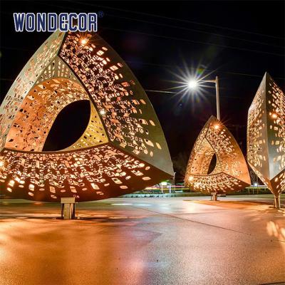China Customized Polished Stainless Steel Sculpture Triangle Hollow Geometry for sale