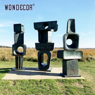 Cina Outdoor Garden 3D Bronze Statues Sculpture Metal Decoration Large Modern Geometric Art in vendita