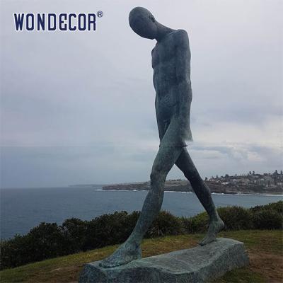 中国 Sad People Bronze Sculpture Artists In Casting Metal 販売のため
