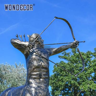 Cina Statua in bronzo di un centauro. in vendita
