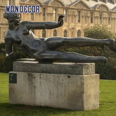 中国 Outdoor Park Metal Bronze Statues Sculpture Art Naked Female 販売のため