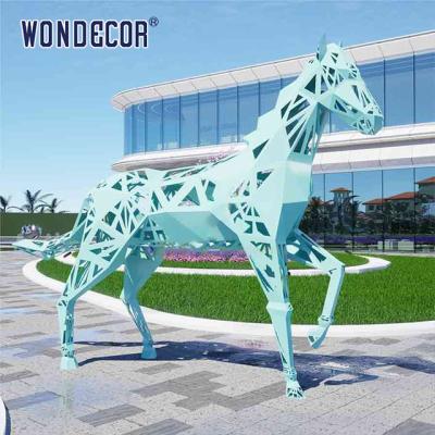 Cina Grandi forge di metallo all'aperto, animali geometrici, cavalli cavi, sculture in acciaio inossidabile in vendita