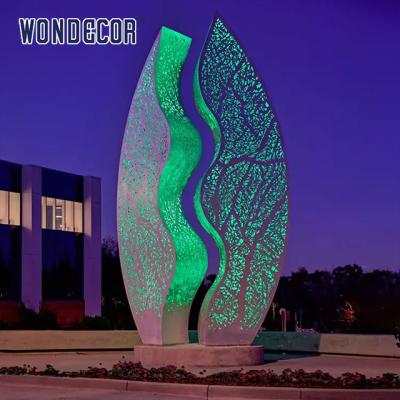 Cina Grande scultura in acciaio inossidabile geometrica a onda LED a forma quadrata all'aperto in vendita
