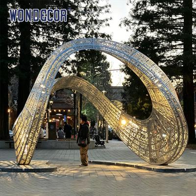 China Large Outdoor Stainless Steel Sculpture Lighting Sculpture for sale