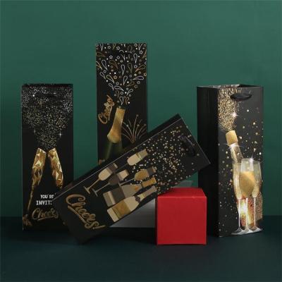 Cina Trasportatore 9.5x9x35 dei sacchi di carta del vino di Kraft del cartone del ODM in vendita