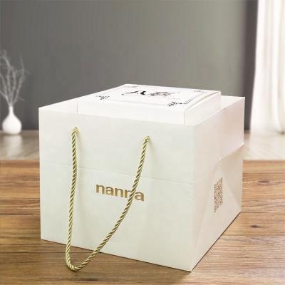 China FSC Extra Wide Base Large Bakery Takeaway Paper Bags White For Cake Box for sale