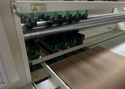 China Beheersing van servomotor en computer golfvormige sloot met minimale groefdiepte van 30 mm Te koop